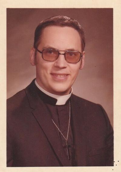 In Memory: Eugene “Gene” David Davidenas | Obituaries | ledger.news
