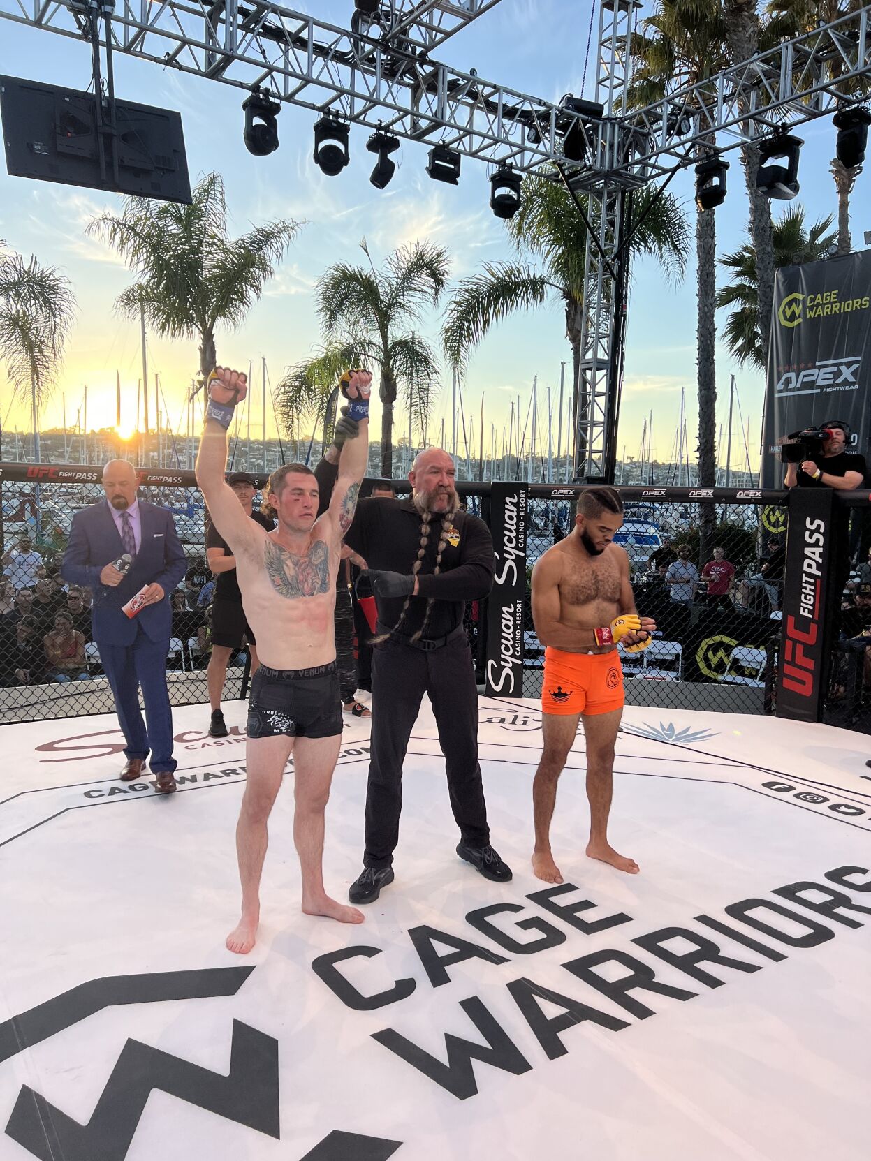 Local MMA fighter Matt Hampton ignores the odds in second straight ...