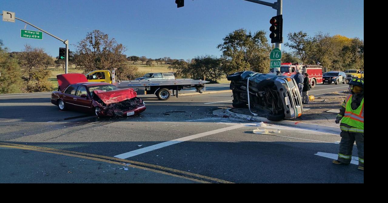 Early Morning Car Crash Causes Minor Injuries | News | ledger.news