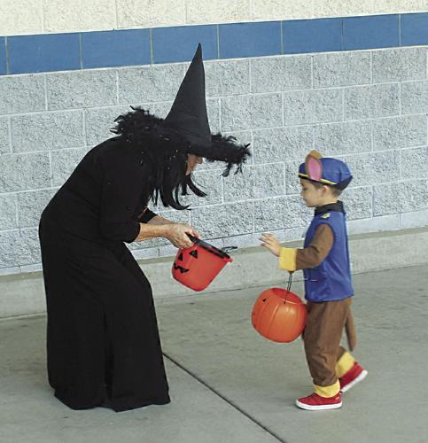 Amador Shopping Plaza Holds Annual Halloween Candy Walk for Kids’ Fun ...