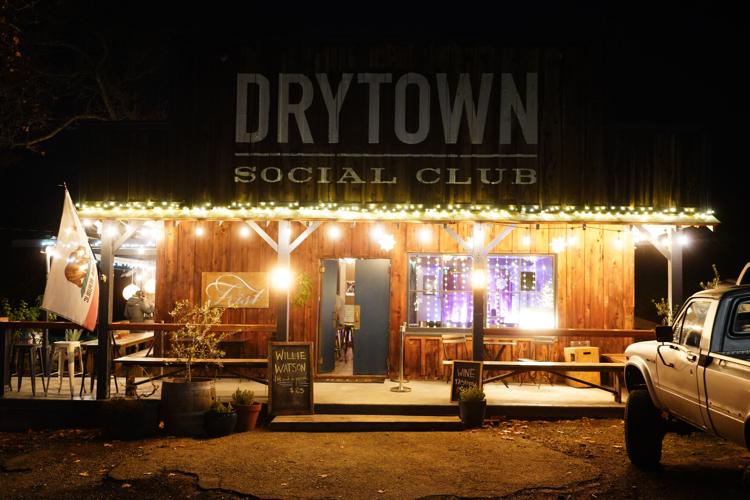 Gill Landry Headlines Drytown Social Club Friday December 5 | On the ...