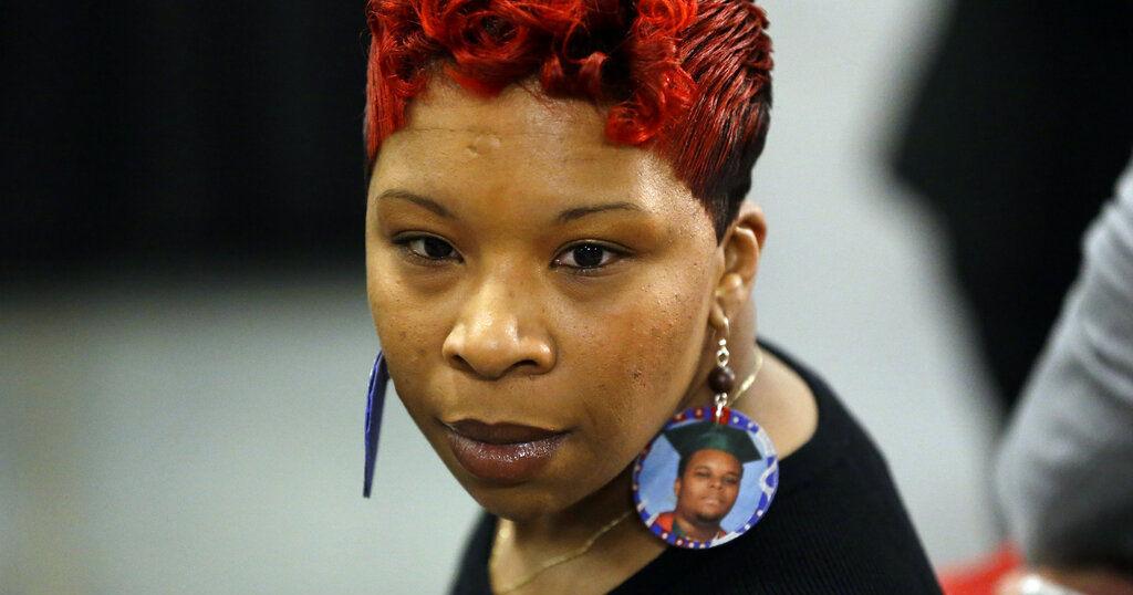 Michael Brown's mother making run for Ferguson City Council | Regional ...