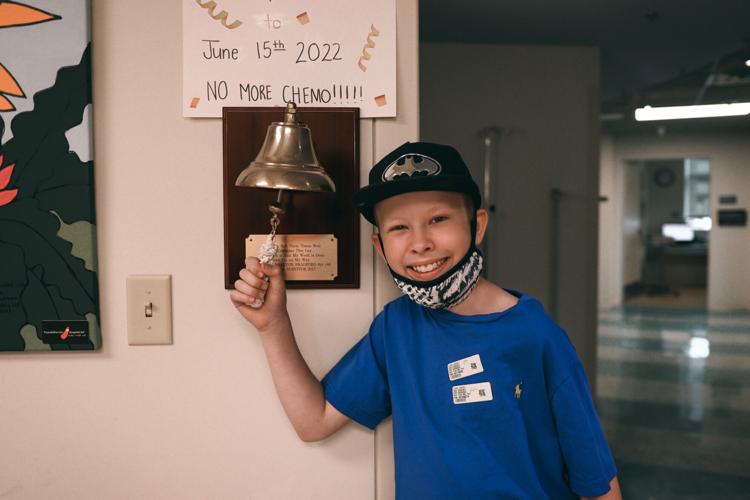 Child cancer survivor recognized as ‘junior captain’ for MU football ...