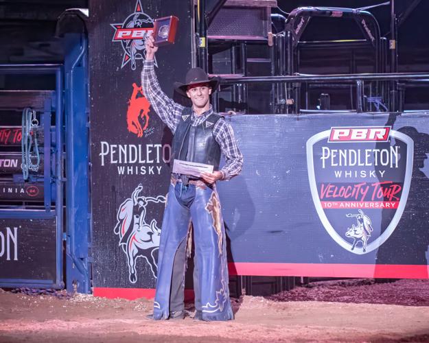 Rizzo takes top honors at PBR bull riding event | News | lincolnjournal.com
