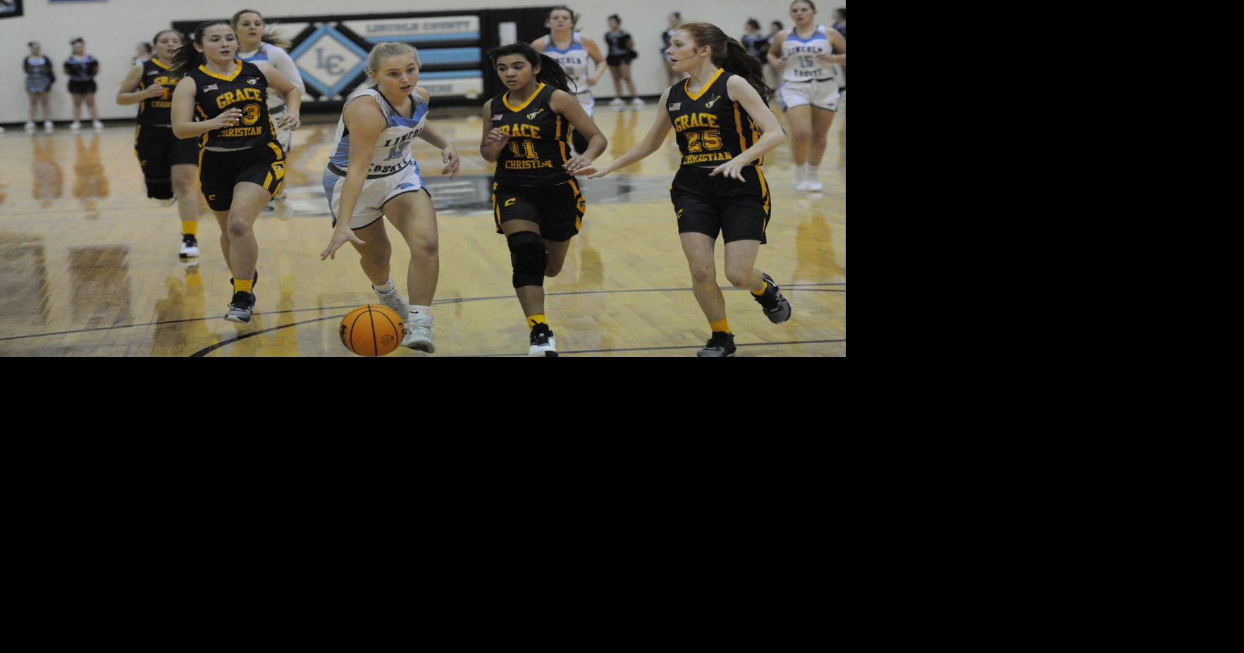 Lady Panthers win first game over Poca | Sports | lincolnjournal.com