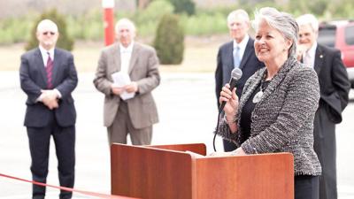 Local, state leaders celebrate at airport | Top | lincolntimesnews.com