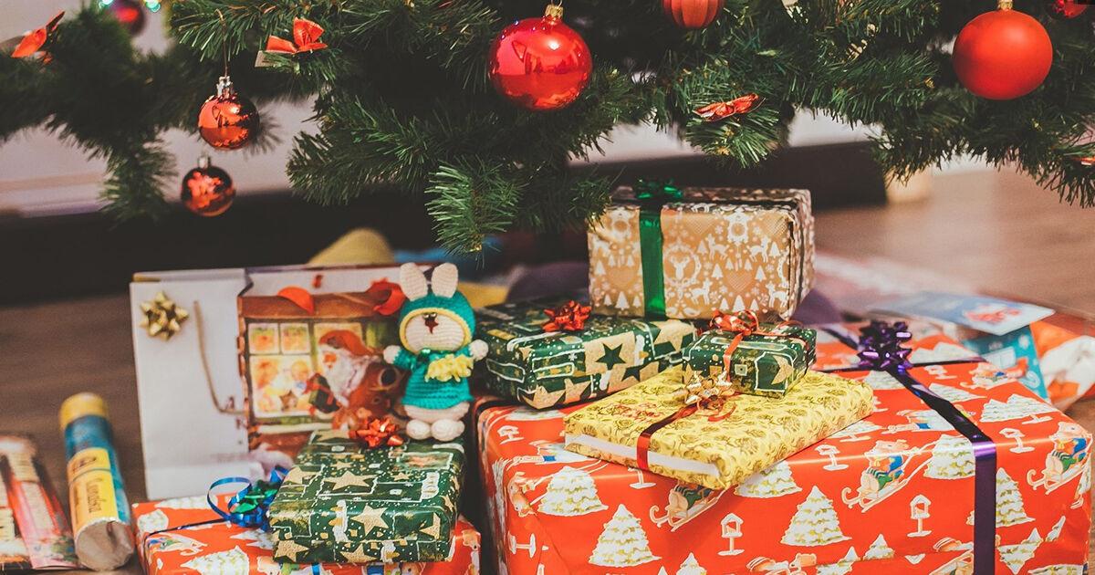 Grinch Steals Christmas in Sale Creek | Local News | local3news.com