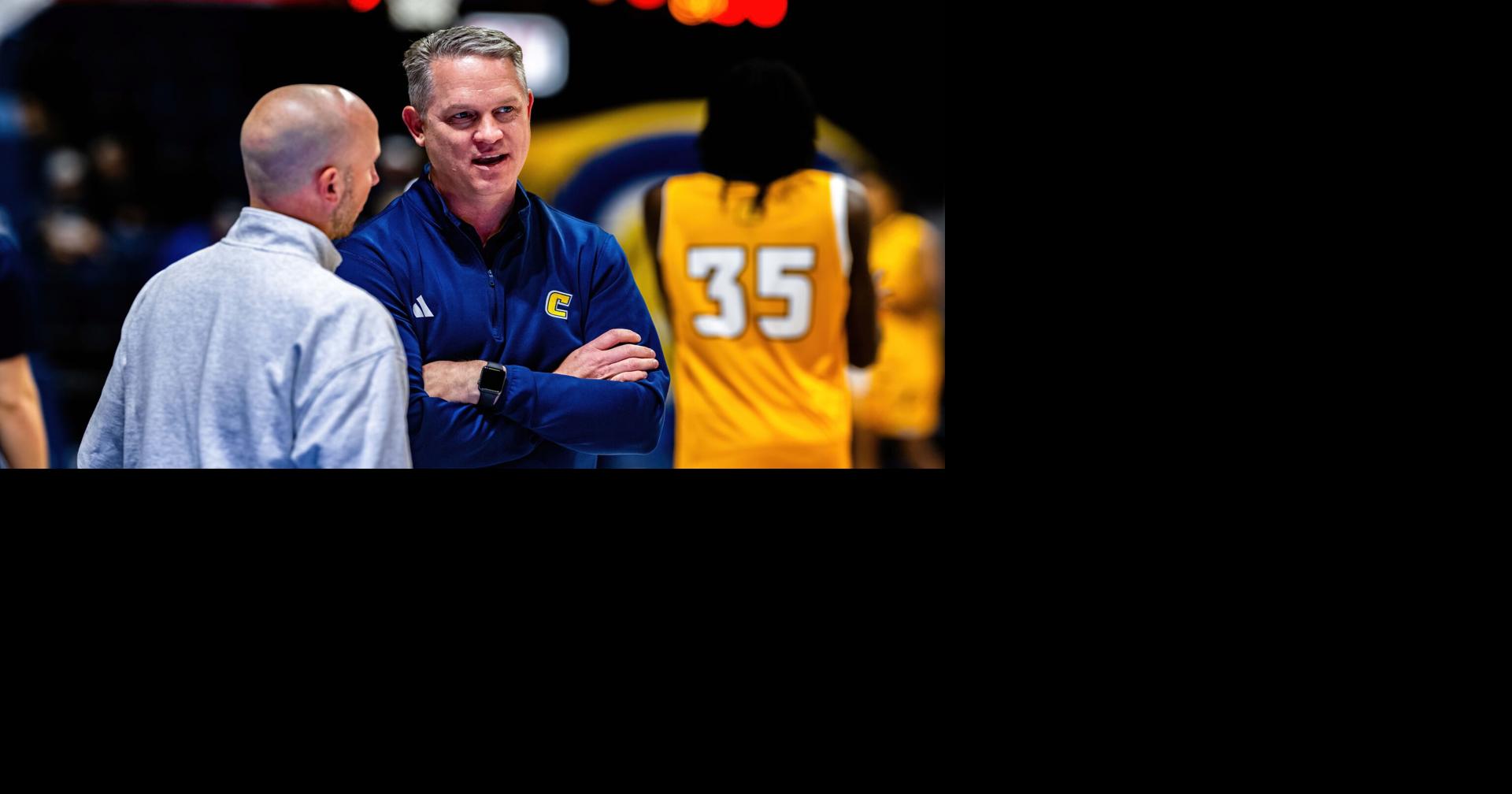 Dan Earl wins SoCon Coach of the Year while four earn postseason honors ...
