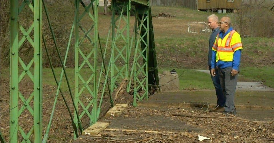 3 In Your Town: Bridge Hunting with Calvin Sneed | Local 3 In Your Town ...