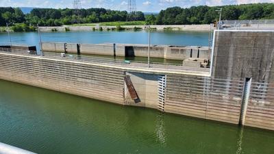 UPDATE: Hazard at Nickajack lock repaired, smooth sailing ahead ...