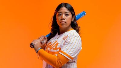 #5 Lady Vols defeat Hawai'i, fall to #19 UCLA on final day of Mary ...