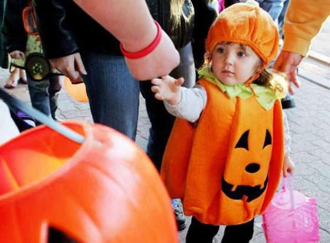 Law enforcement gives Halloween safety tips for parents | Local News ...