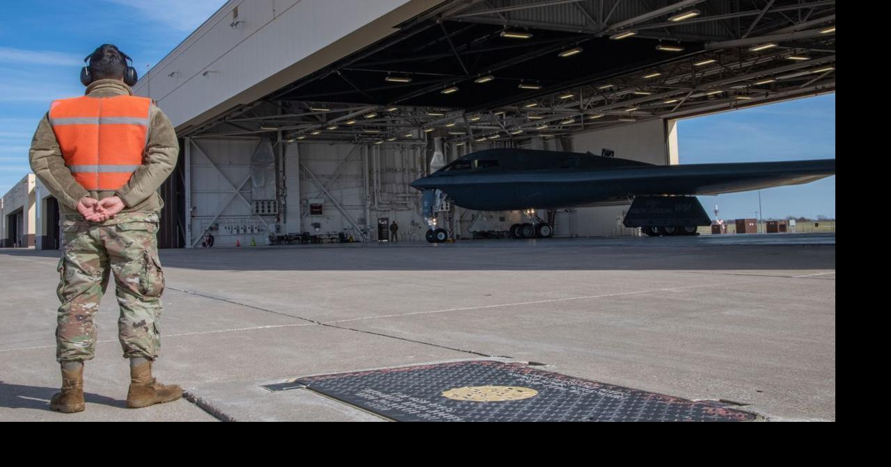 B-2 nuke bomber fleet is temporarily grounded due to safety issue ...