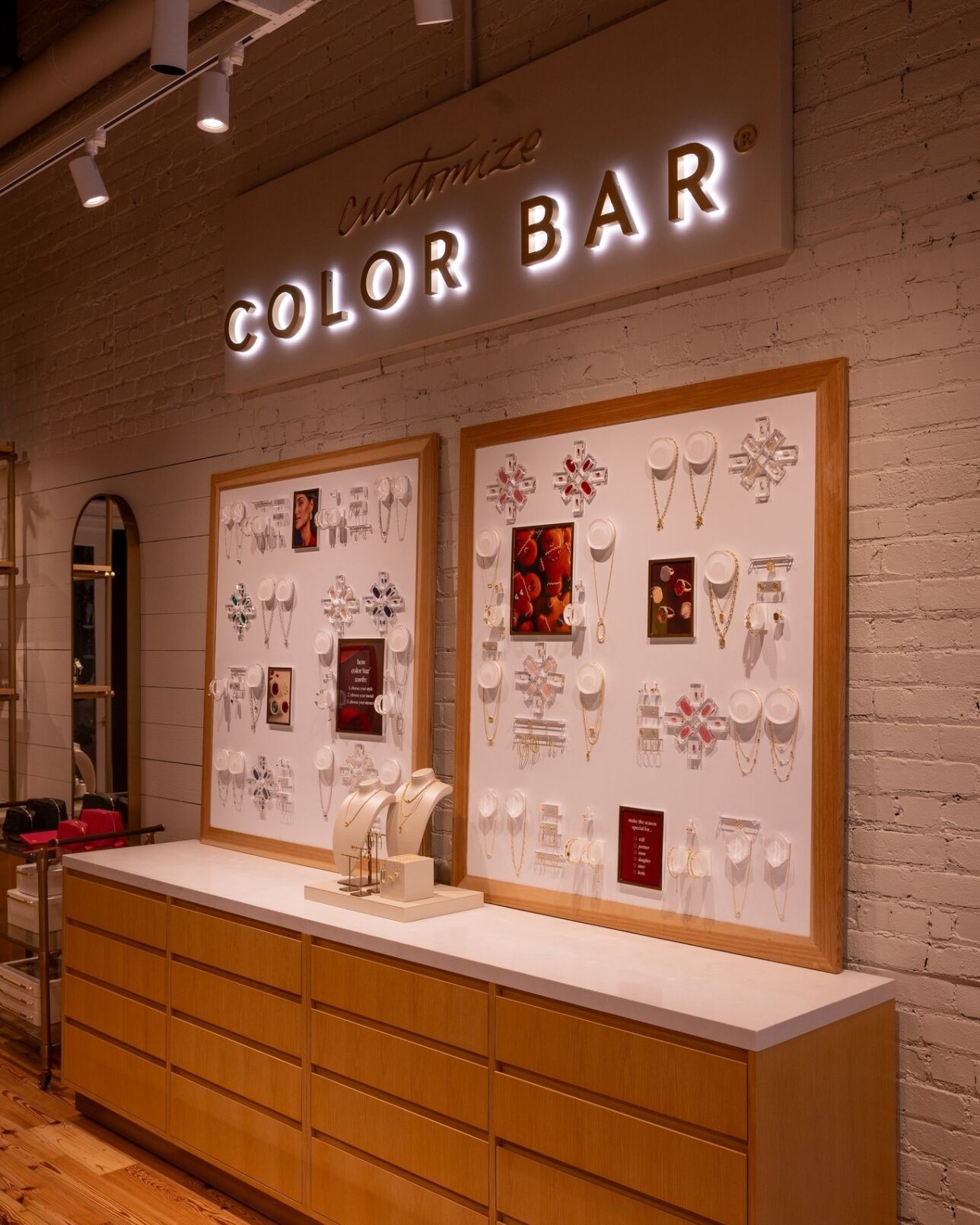 Grand Opening Celebration for Kendra Scott Store in Chattanooga | Local ...