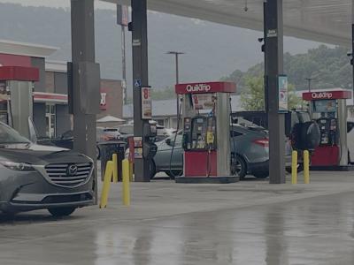 Man charged after lighting gas pump on fire in Chattanooga, police say ...