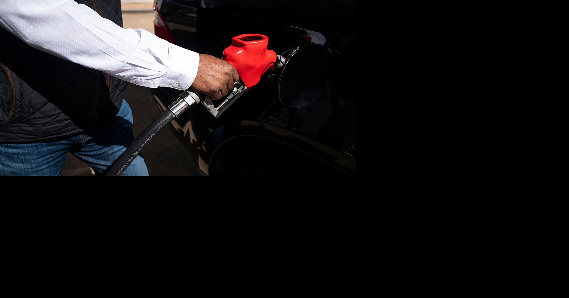 Average US gas price dips below $5 a gallon | Local News | local3news.com