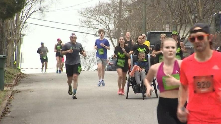 Thousands of runners and spectators attend Erlanger Chattanooga ...