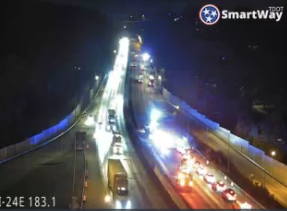 TRAFFIC ALERT: Multi-vehicle crash slows traffic on I-24 West in ...