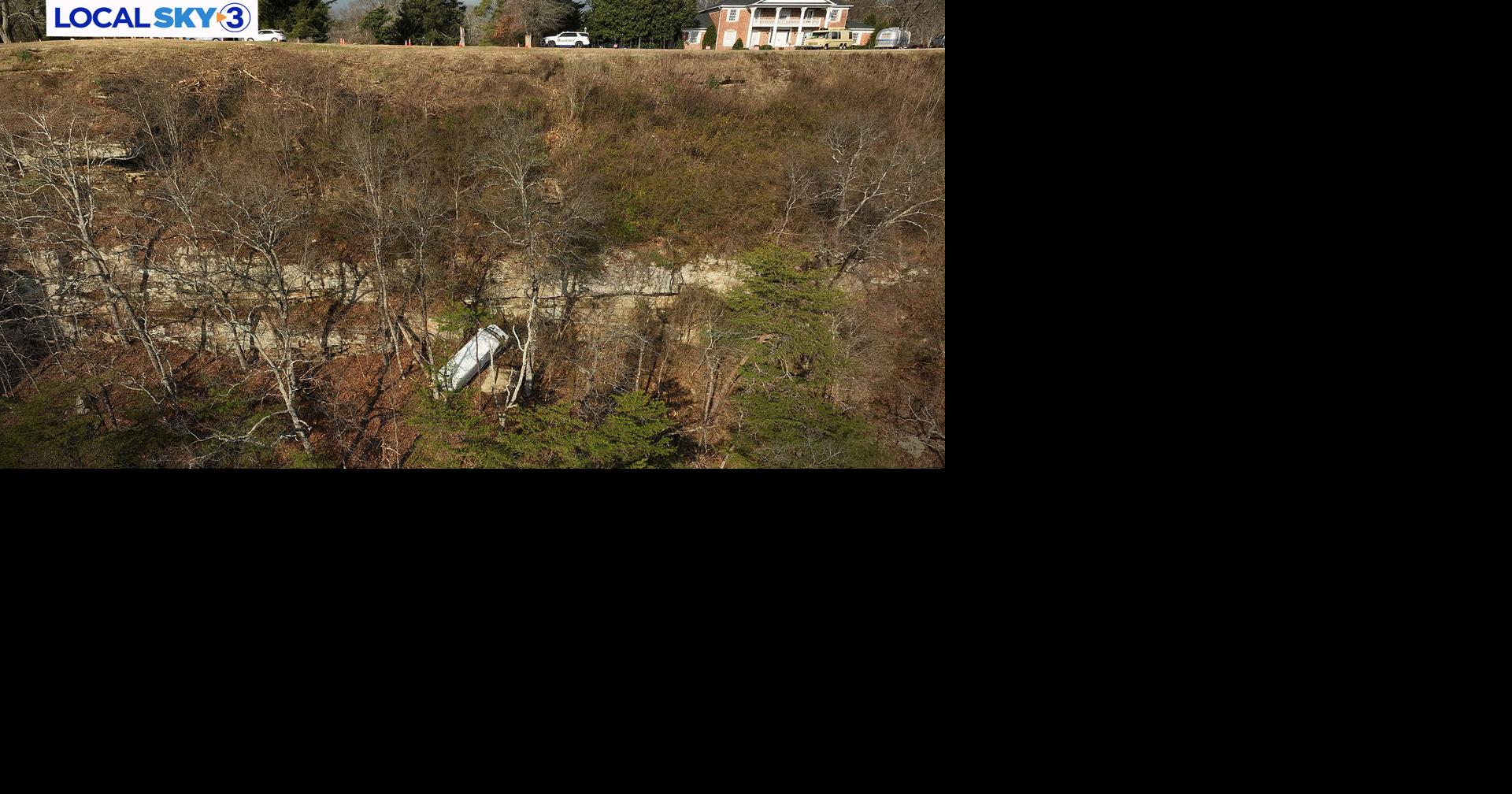 Site where van veered off Signal Mtn. bluff, E. Brow Rd. | | local3news.com