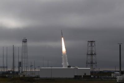 US military conducts test launch of hypersonic experiments for weapons ...