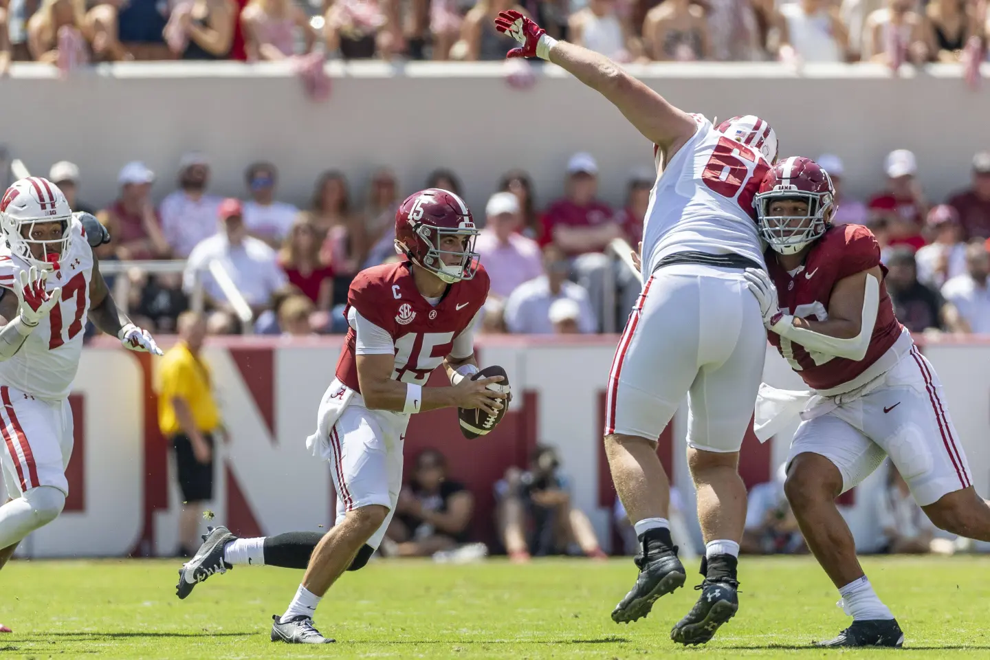 Ty Simpson throws for 382 yards, #19 Alabama Crimson Tide crush ...