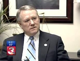 Fellow judges remember Judge Bob Moon | What's Trending | local3news.com