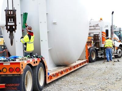 First tank arrives at Wacker Polysilicon construction site | What's ...