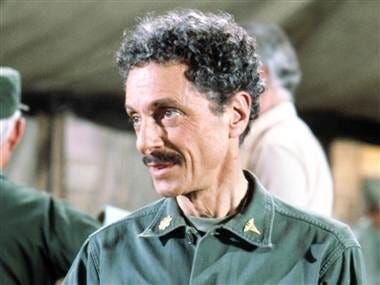 Allan Arbus, actor who starred on 'M*A*S*H,' dies at 95 | What's ...