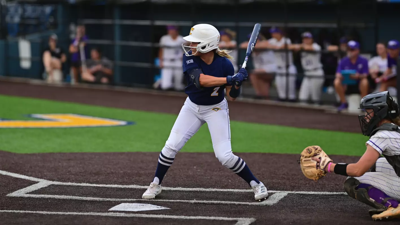 Chattanooga Mocs softball team drops doubleheader, series to Western ...