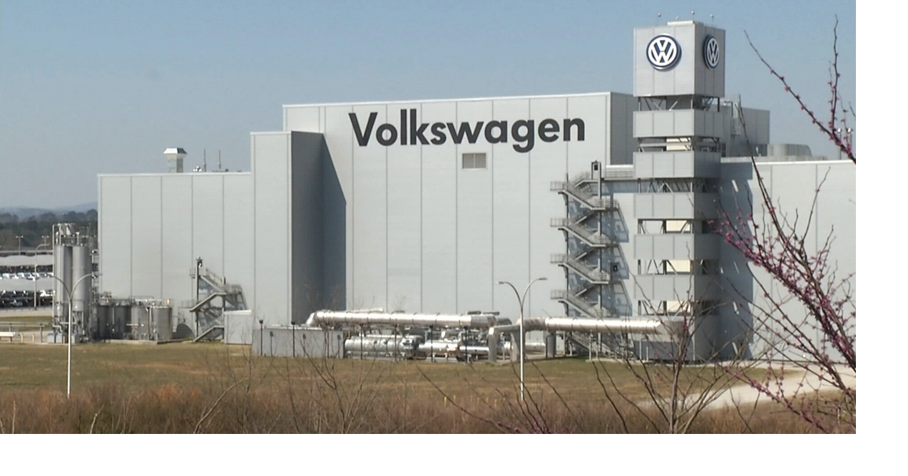 UAW and Volkswagen bargaining continues | Local News | local3news.com