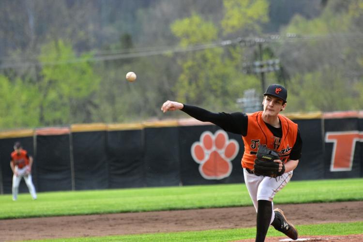 Bat Cats run past county rival Chapmanville, 11-2 | Sports ...