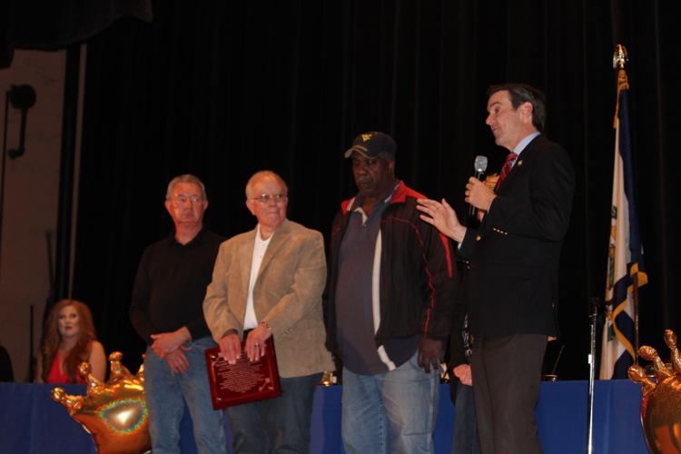 Logan mayor receives key to city | News | loganbanner.com