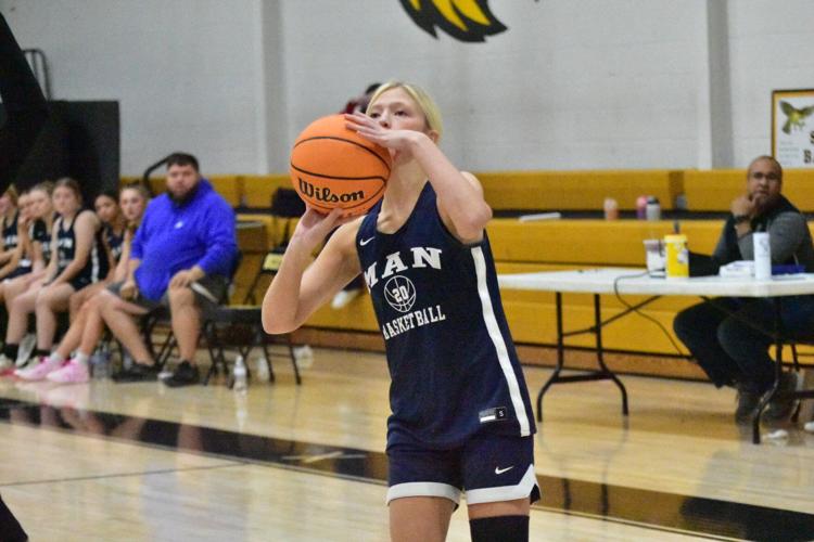 Man girls' basketball falls 55-24 in scrimmage at Scott | Sports ...