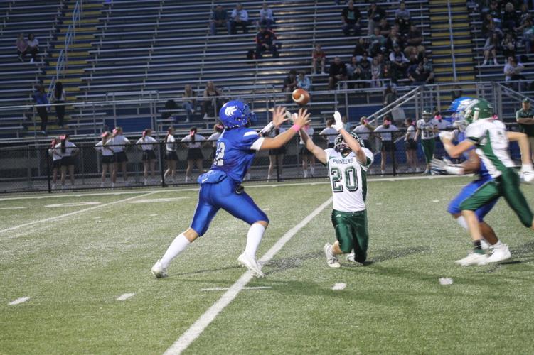 Logan Middle football cruises past Man, 54-0 | Sports | loganbanner.com