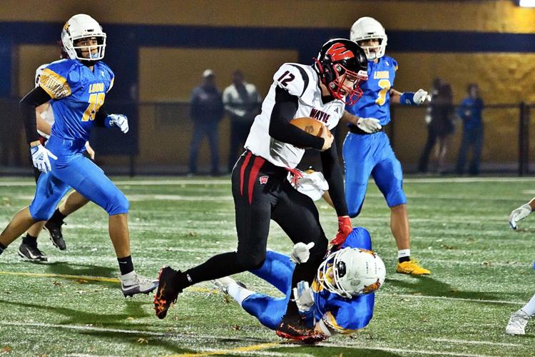 No. 10 Wayne thumps Logan 55-20 | Sports | loganbanner.com