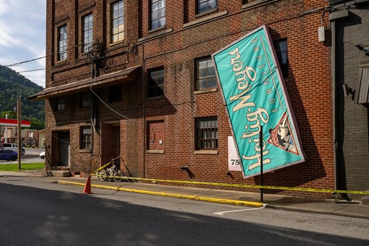 Sudden storm causes damage in Logan area | News | loganbanner.com