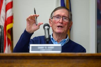 Godby says goodbye to county commission | News | loganbanner.com