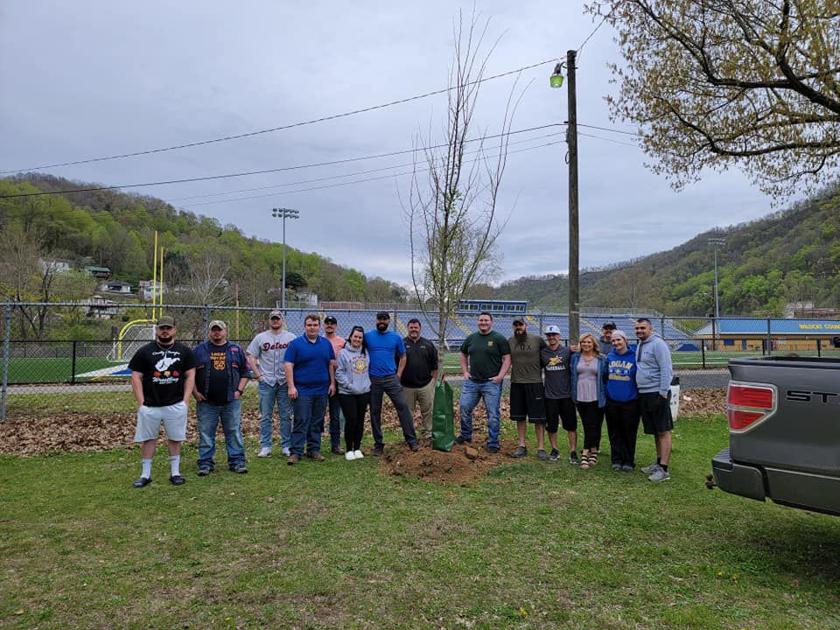 Friends, family gather to remember Teddy Nelson 1 year after his death ...