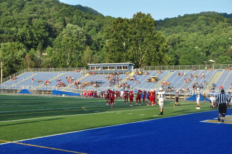 Photos: Logan vs. Wahama Preseason Football | Photos | loganbanner.com