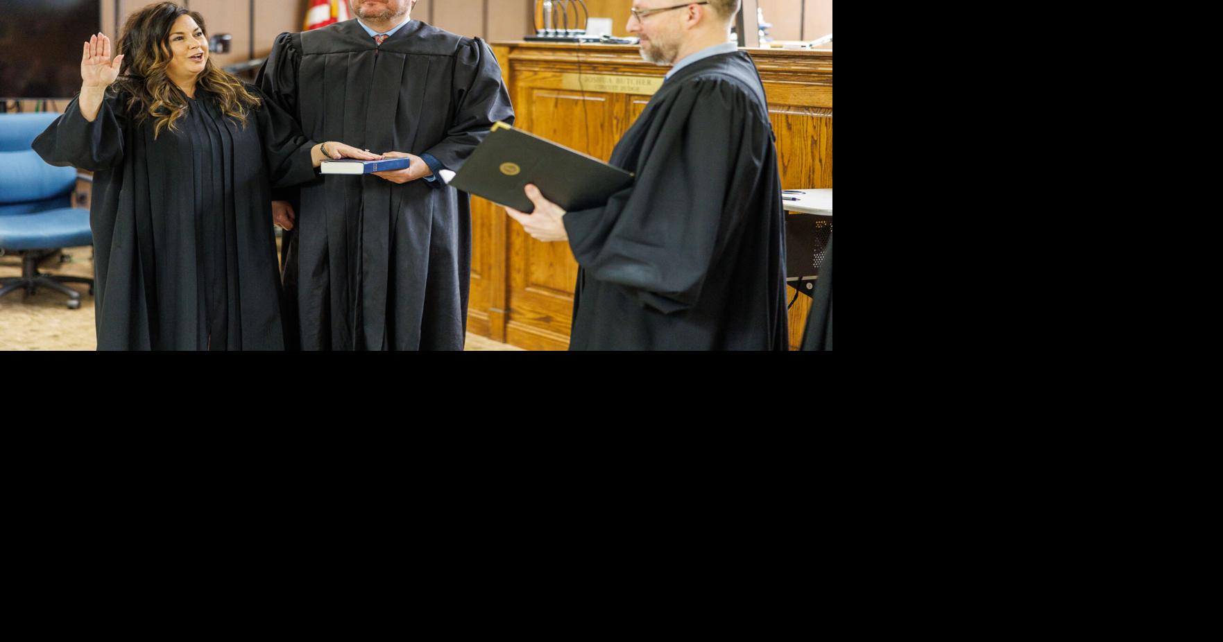 Elected officials take oaths of office at joint swearing in ceremony ...