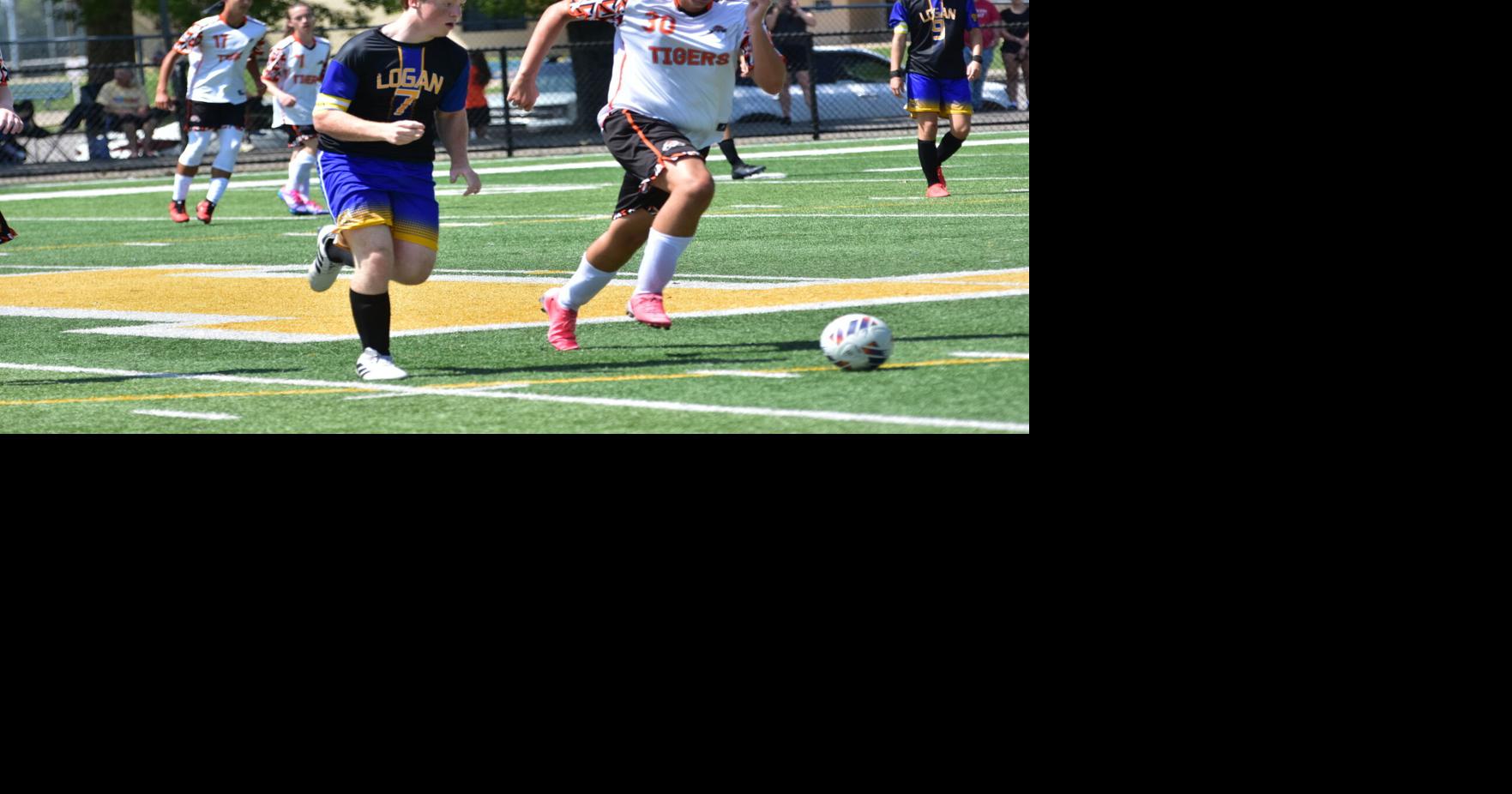 Logan boys soccer clashes with Hannan | Sports | loganbanner.com