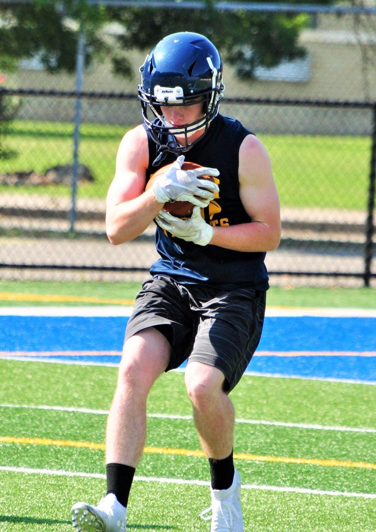 Cats have youthful depth in receiving corp | Sports | loganbanner.com