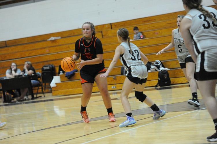 Lady Tigers top Tug Valley in hoops scrimmage | Sports | loganbanner.com