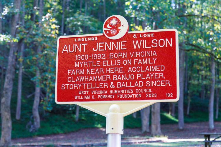 Sign dedicated to "Aunt Jennie" Wilson in Chief Logan | News | loganbanner.com