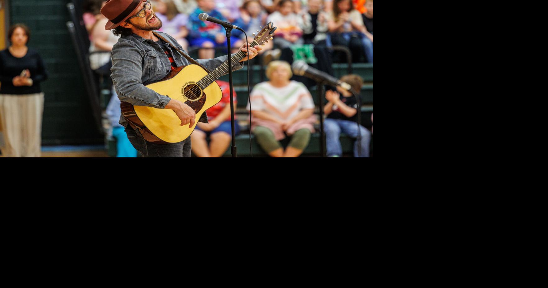 Christian musician Jason Crabb visits Man Elementary & Middle | News ...