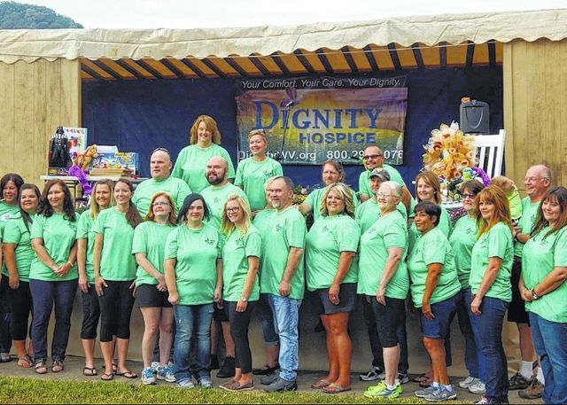Dignity Hospice walk draws crowds | News | loganbanner.com