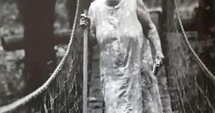 Appalachian Bluebird: When the only way home was a swinging bridge ...