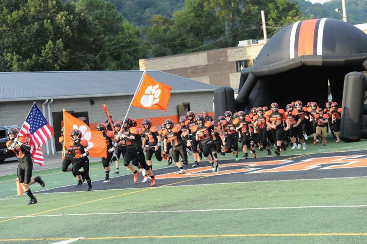 CMS football defeats Wayne 36-8 improves to 2-0 | Sports | loganbanner.com