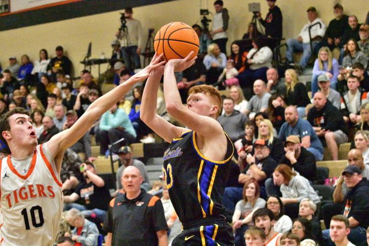 Tigers hold off Logan 66-56, sweep season series | Sports | loganbanner.com
