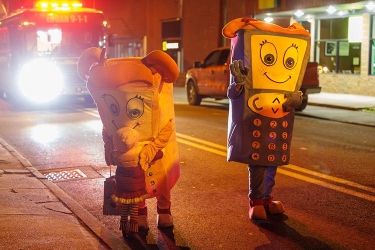 Town of Man hosts annual Christmas Parade | News | loganbanner.com
